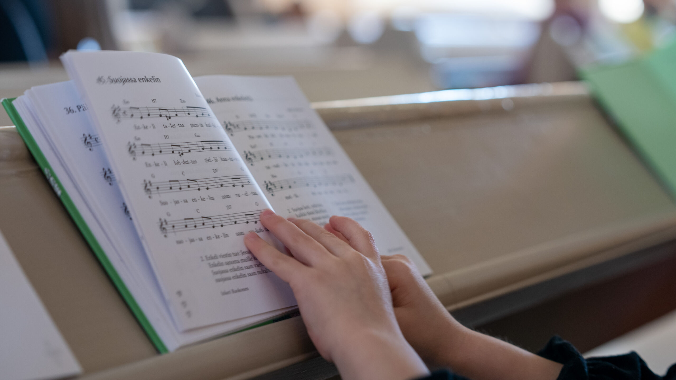 Seuraisimmeko jumalanpalveluksessa Jeesuksen emmekä opetuslasten ...